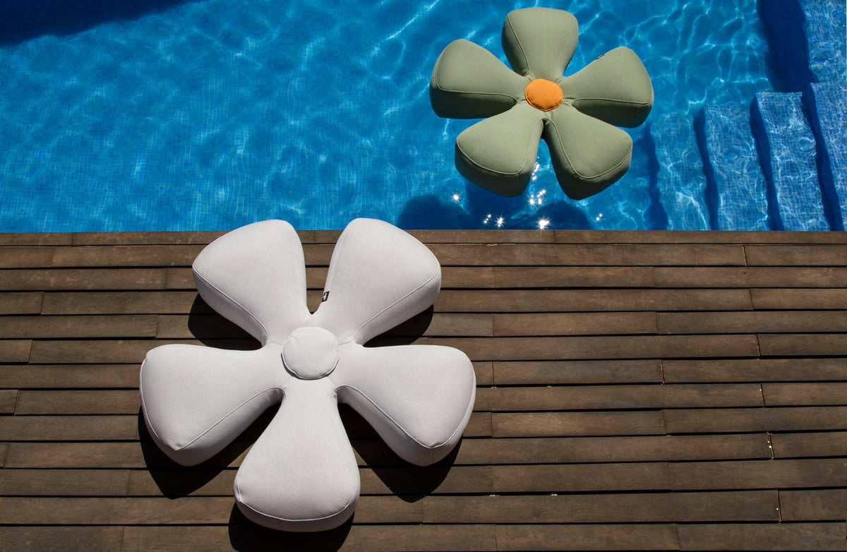 Luxury Pool Floats for Adults - Shop Now – Playoffside.com