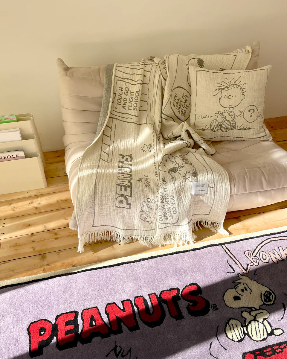 Peanuts Comic Rug Moon – Buy Snoopy Rug Online – Playoffside.com