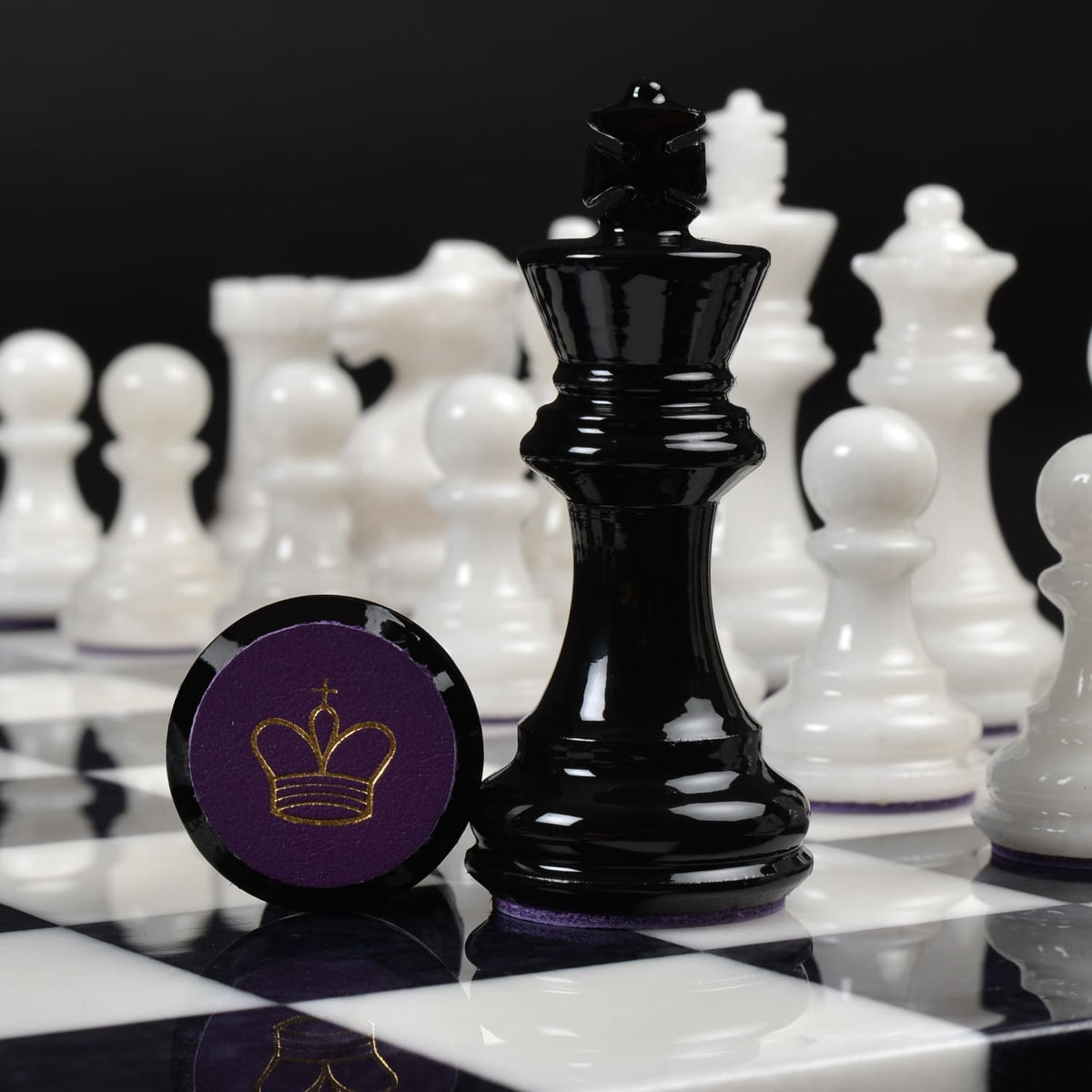 Purling London Stone Chess Set Black & White Italian Alabaster Board ...
